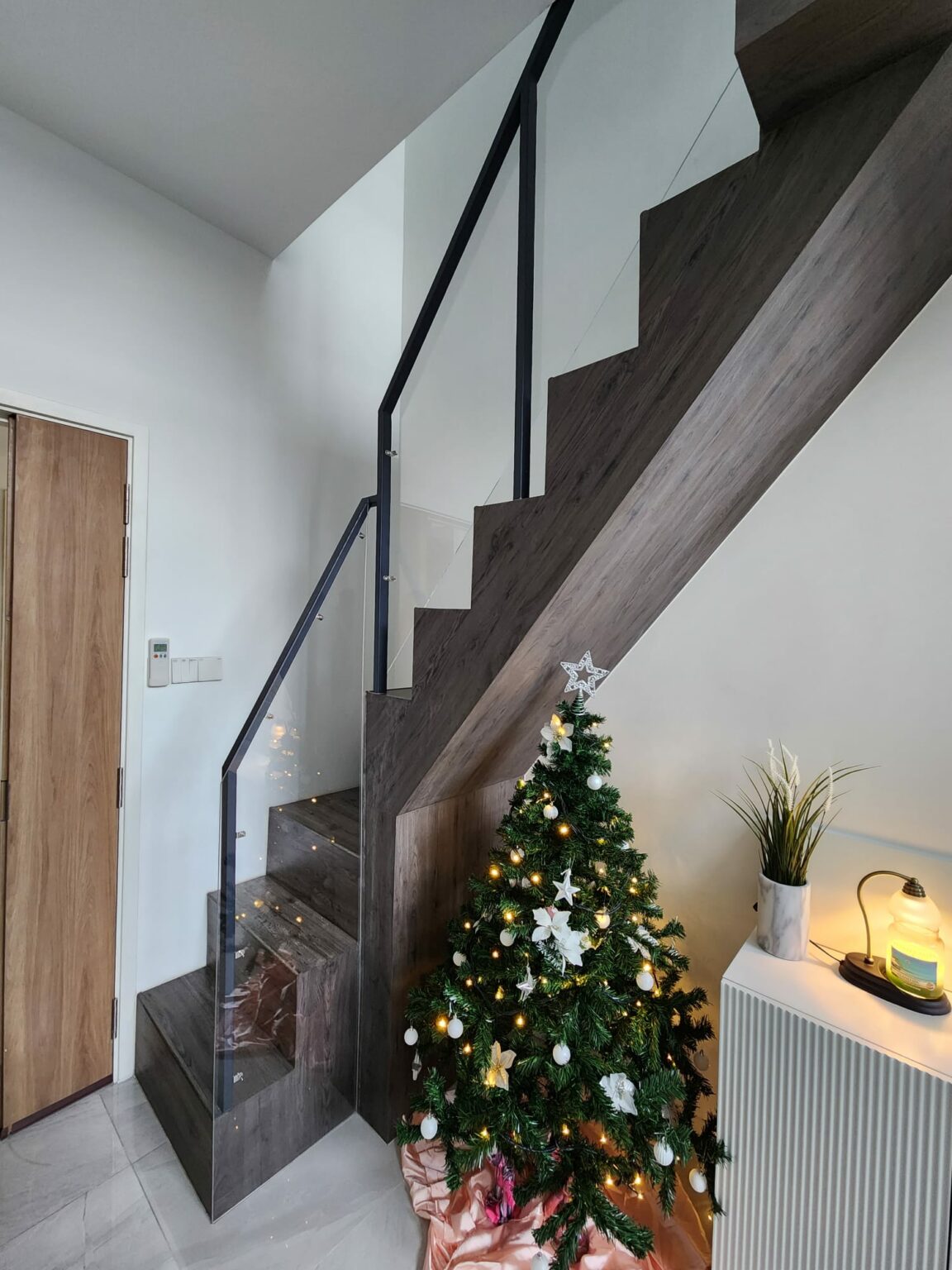 JLCS – Singapore's Leading Acrylic Specialist
